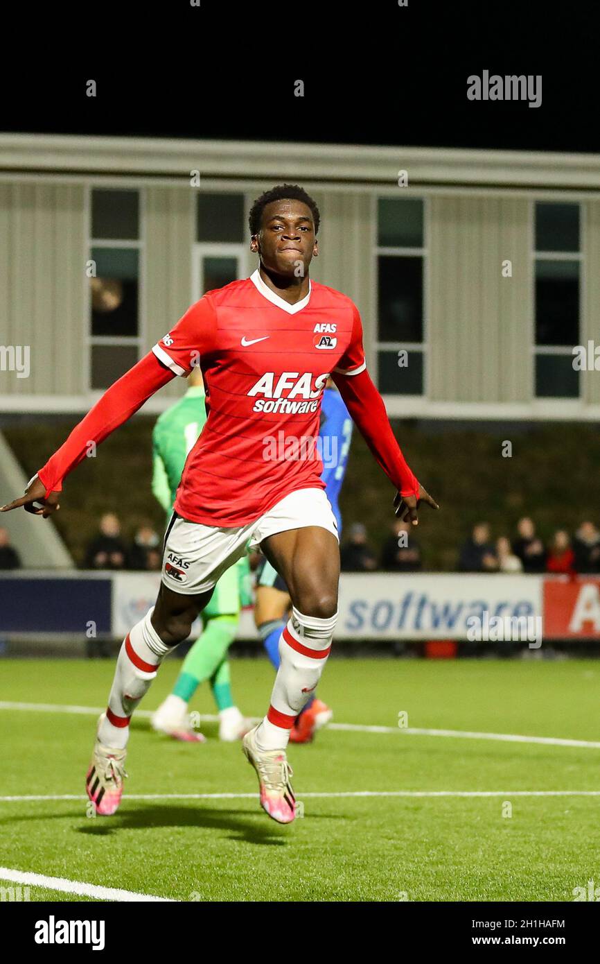 Ernest poku hi-res stock photography and images - Alamy