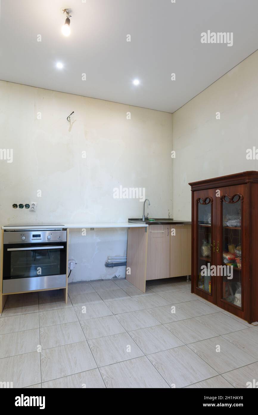 From improvised materials hi-res stock photography and images - Alamy