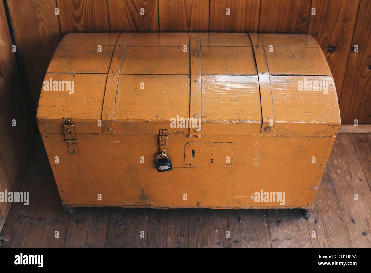 Chest closed hi-res stock photography and images - Alamy