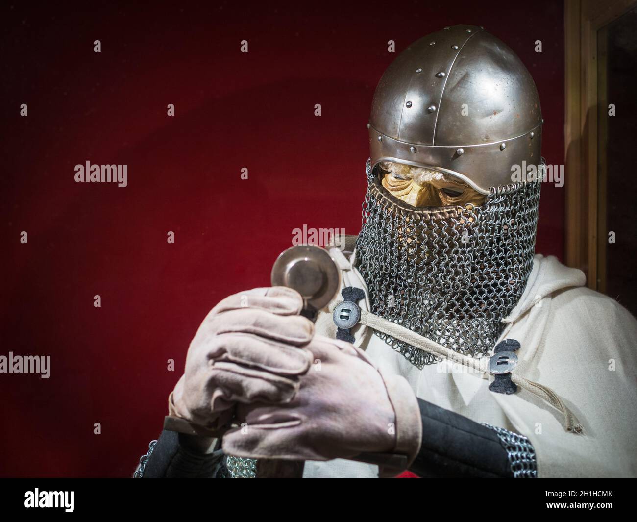 Medieval knight in his armor Stock Photo - Alamy