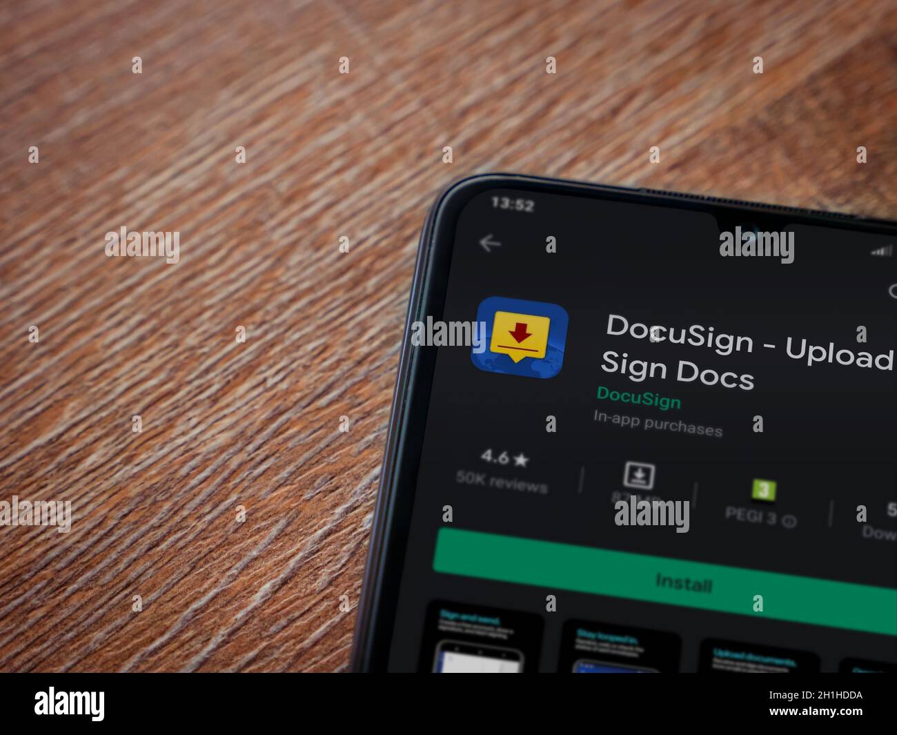 Logo docusign hi-res stock photography and images - Alamy