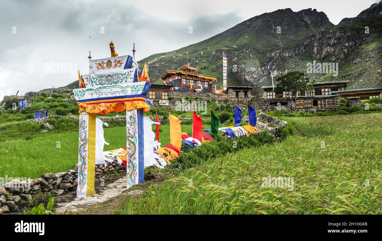A Welcome gate in one of the highest settlements of Bhutan Stock Photo ...