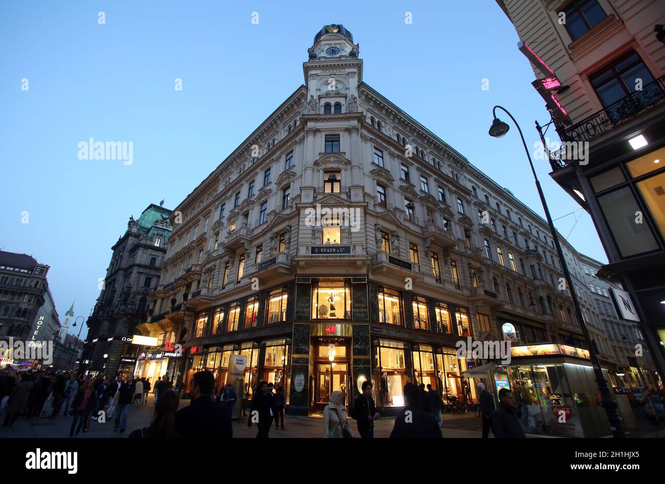 Generali building vienna austria hi-res stock photography and images ...