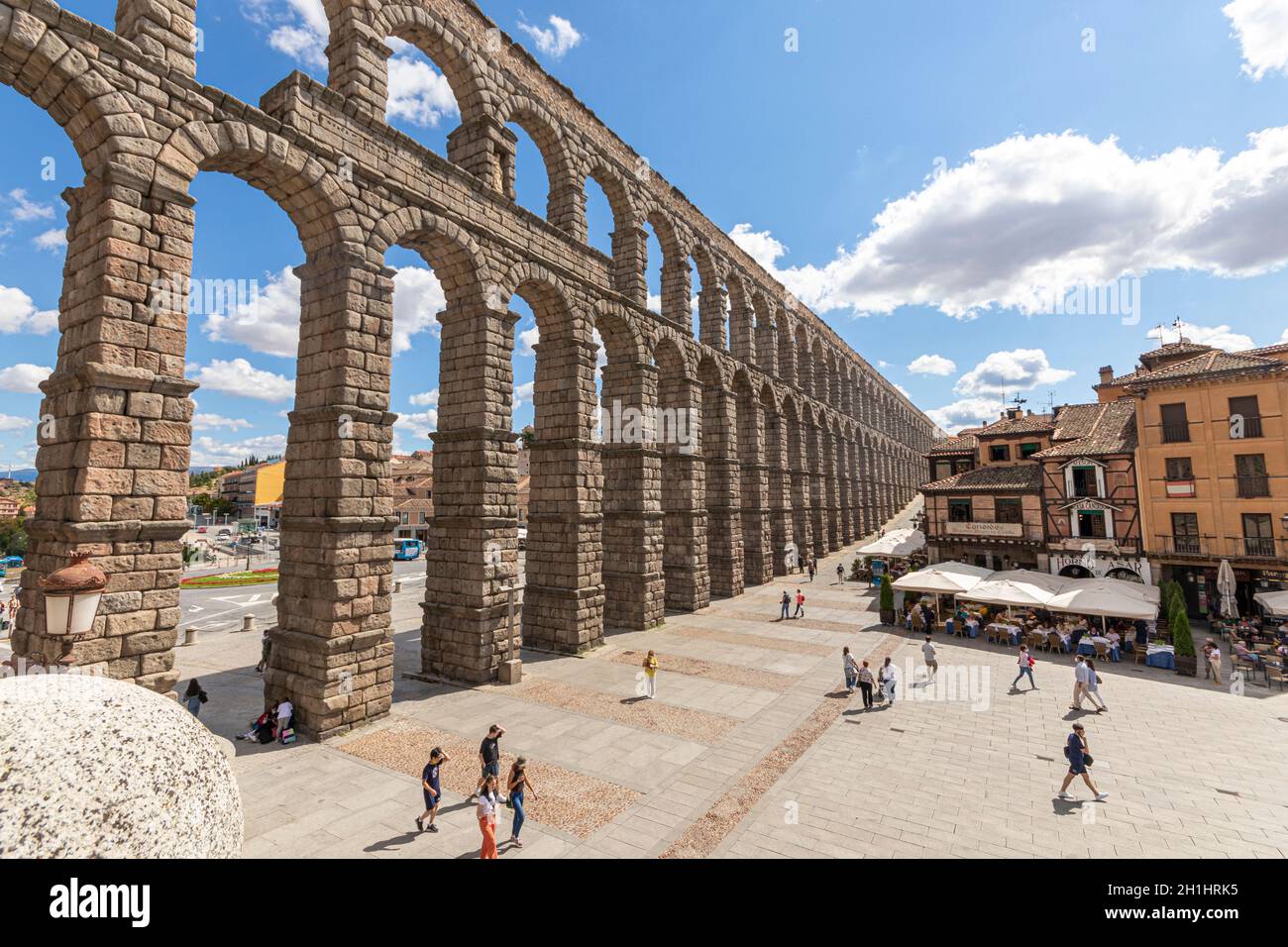 Ancient roman water aqueduct hi-res stock photography and images - Alamy