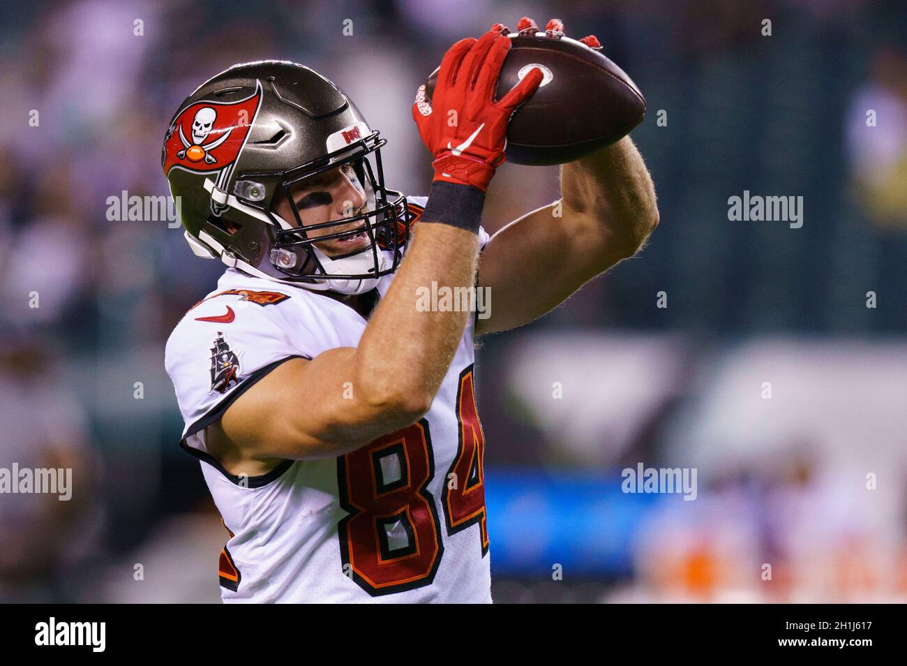 October 14, 2021: Tampa Bay Buccaneers tight end Cameron Brate (84) in ...