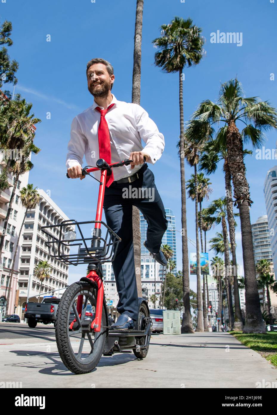 E scooting hi-res stock photography and images - Alamy