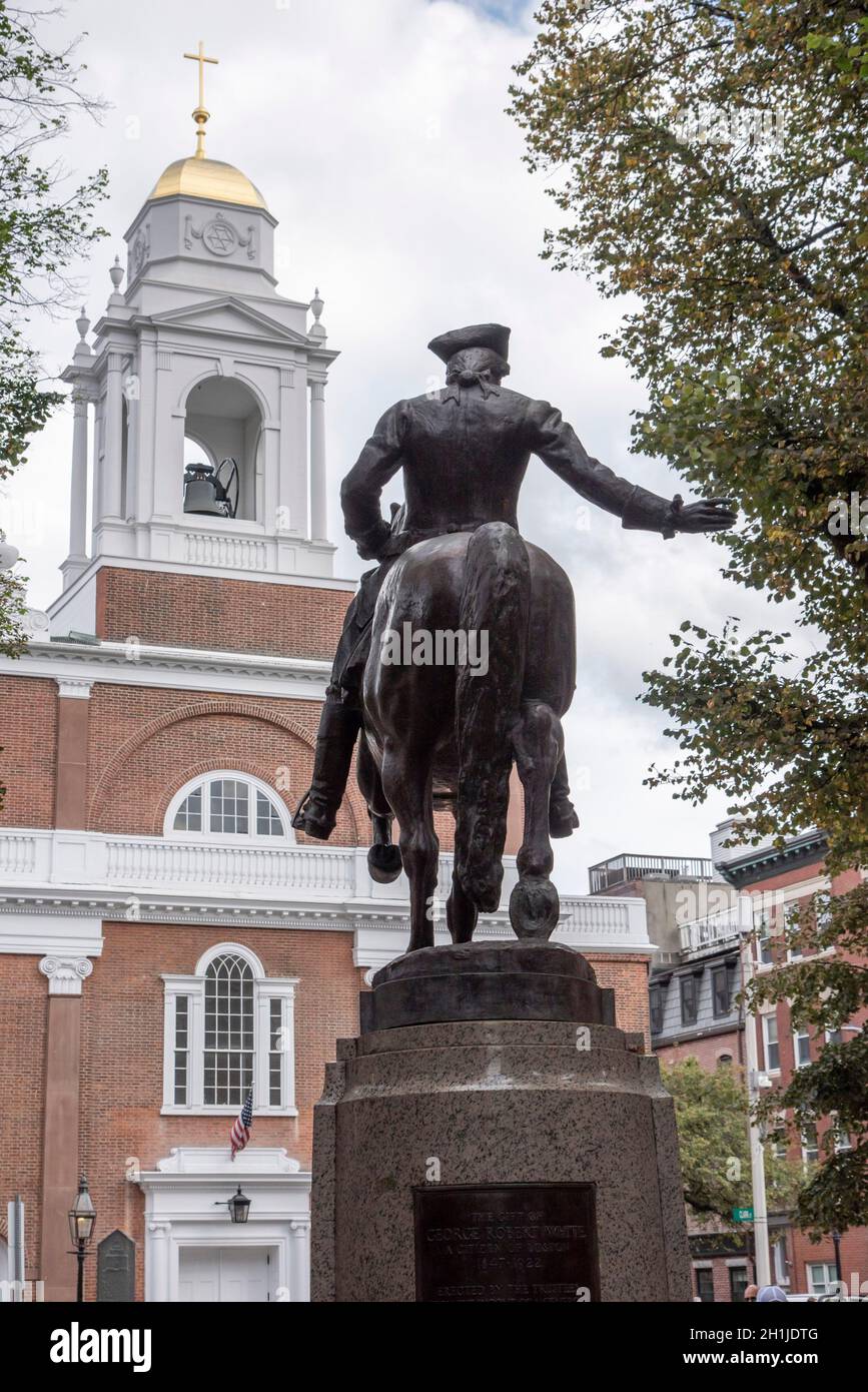 The Cyrus Edwin Dallin statue of Paul Revere statue in Boston s North ...