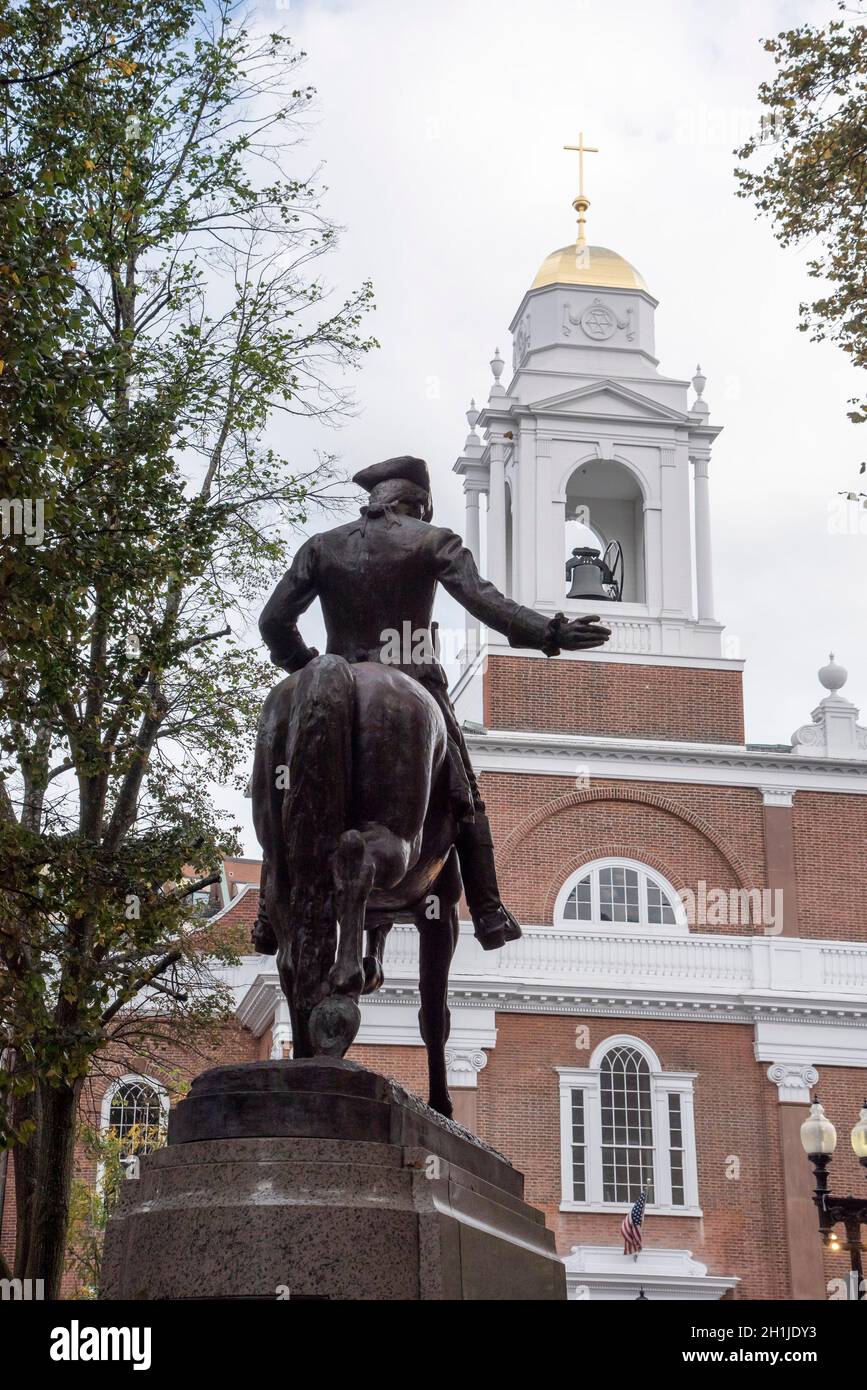 The Cyrus Edwin Dallin statue of Paul Revere statue in Boston s North ...