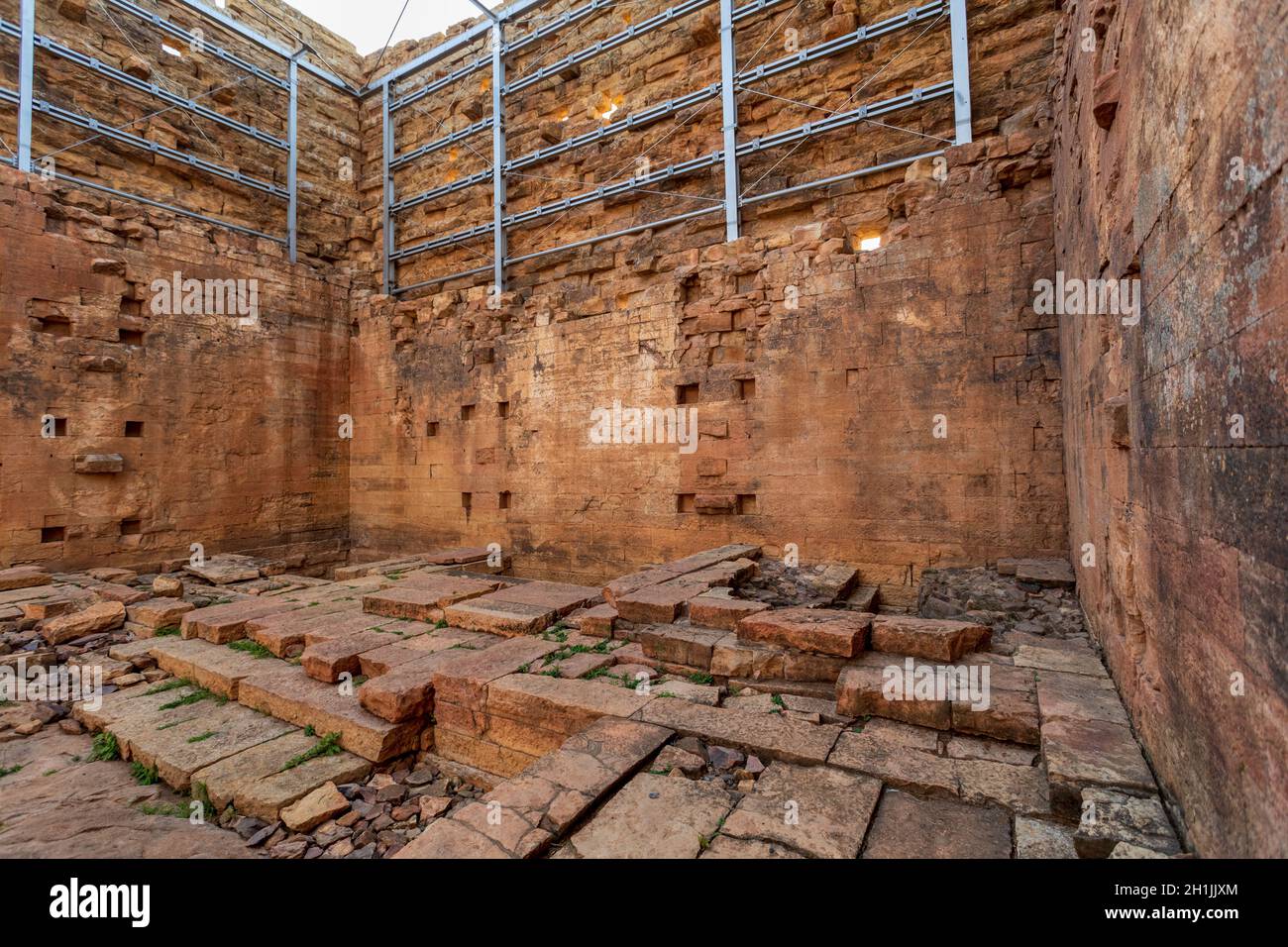 sacrificial altar in Great Temple of the Moon from 700 BC in Yeha ...