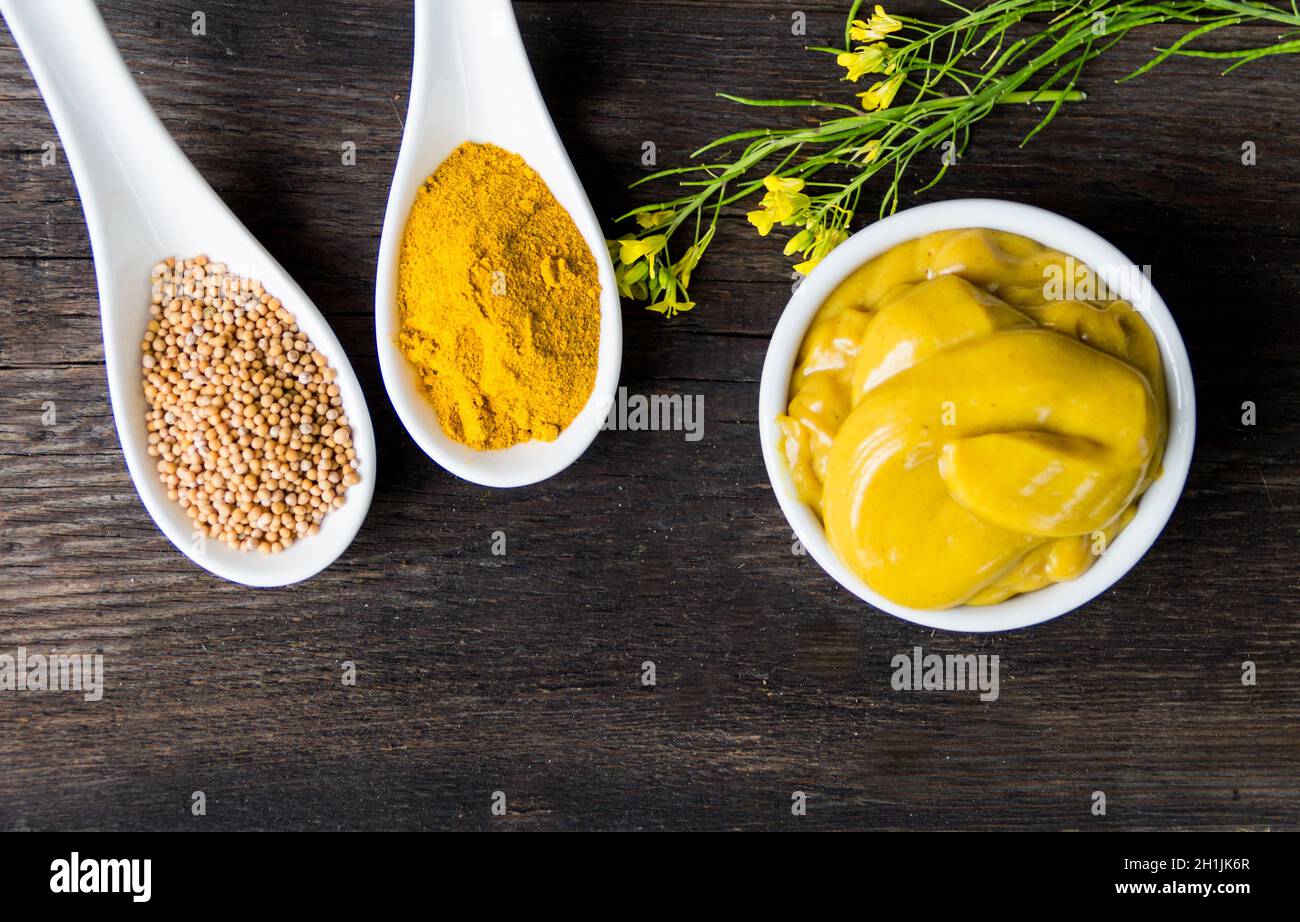 mustard sauce and flowers and their ingredients Stock Photo - Alamy