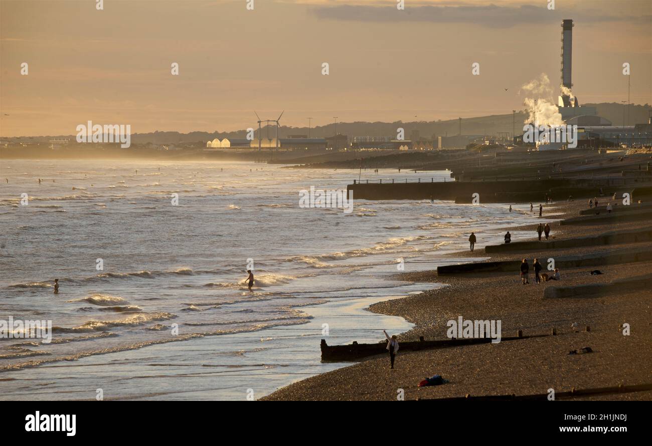 Portslade beach sussex hi-res stock photography and images - Alamy