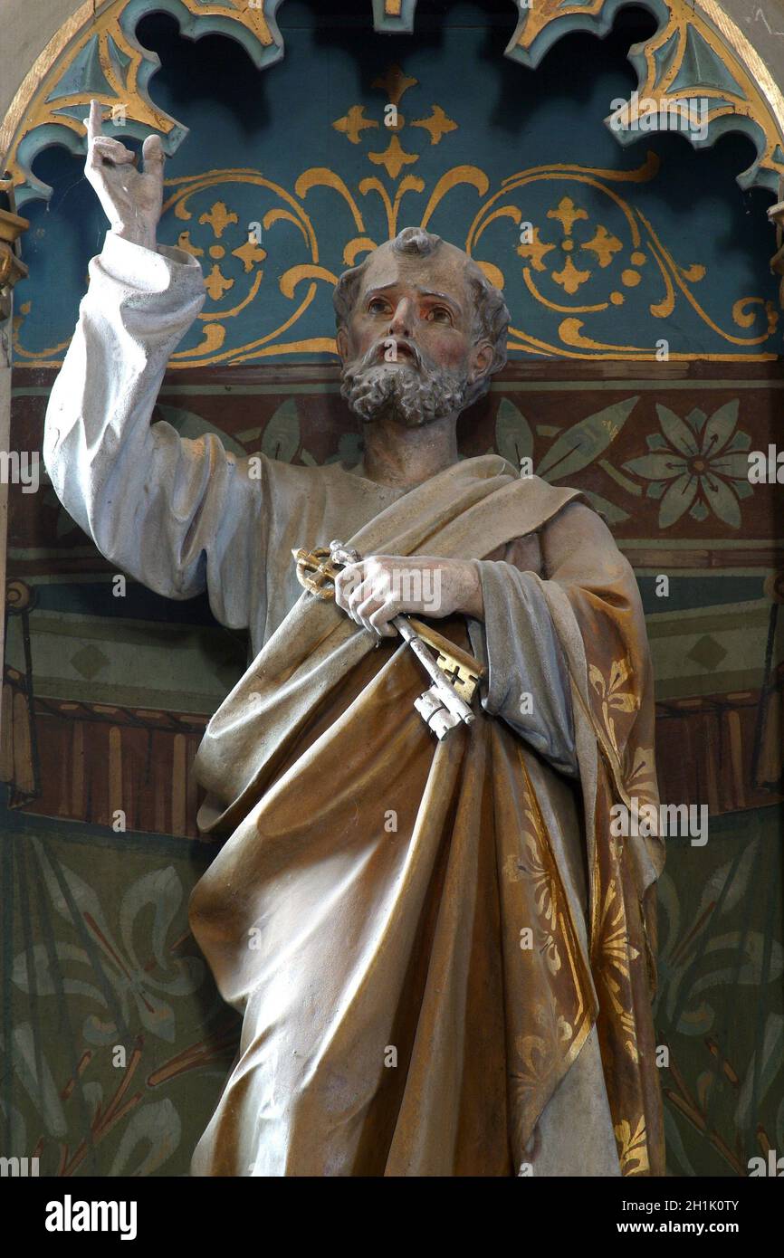 Statue of apostle St Peter Stock Photo - Alamy