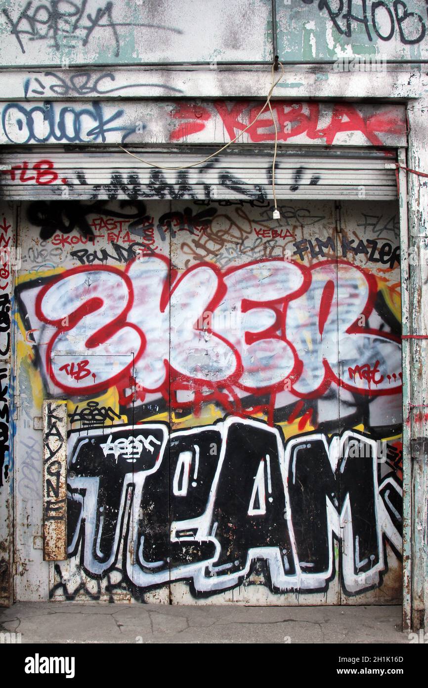 Graffiti in Paris Stock Photo - Alamy