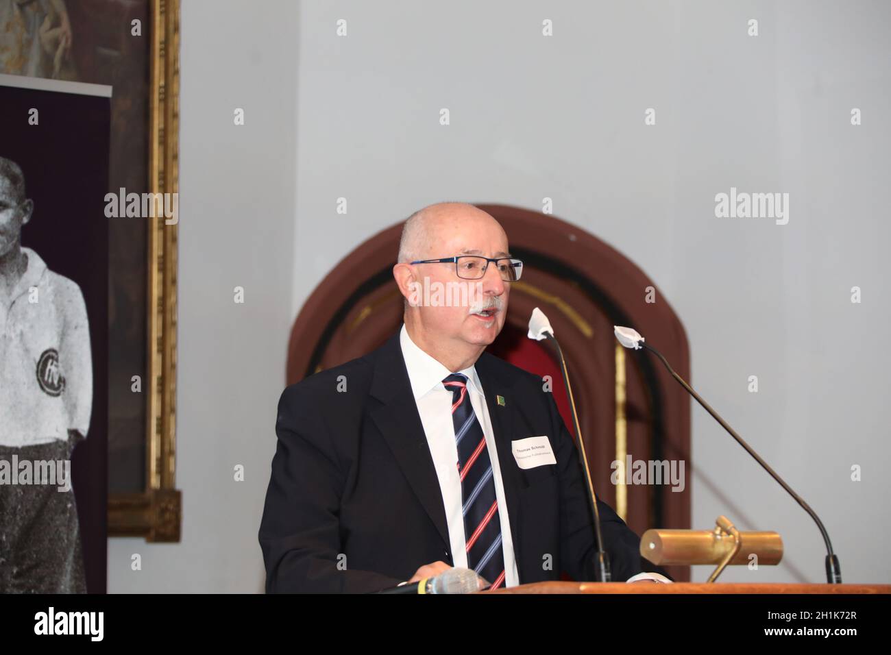 Thomas Schmidt (Präsident Südbadischer Fußballverband, SBFV) bei der ...