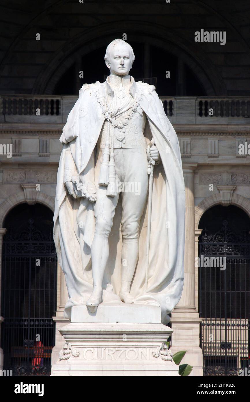 Victoria Memorial in Kolkata, India. Statue of Lord Curzon Stock Photo ...