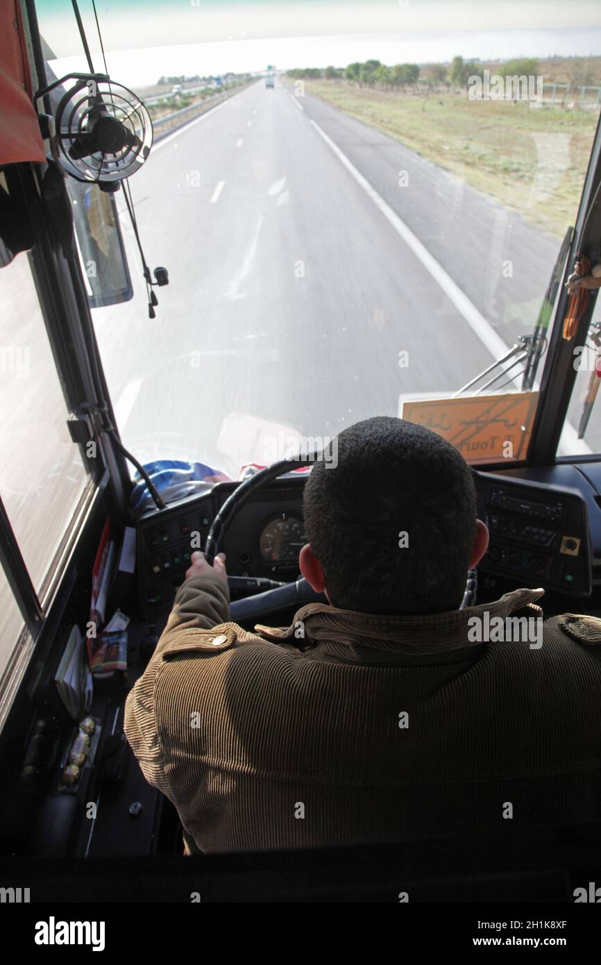 Driving away bus hi-res stock photography and images - Alamy
