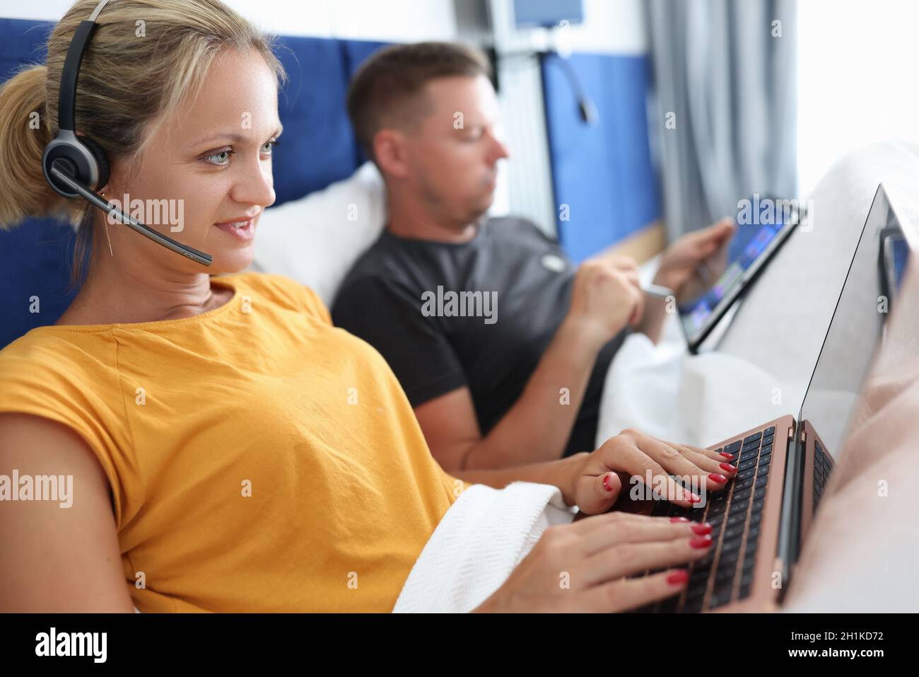 Work remotely hi-res stock photography and images - Alamy