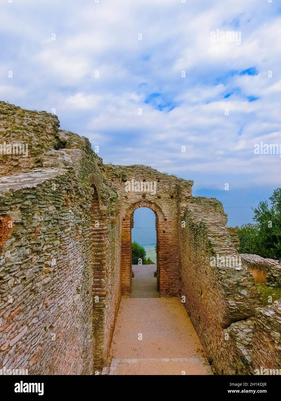 Sirmione catullo caves hi-res stock photography and images - Alamy