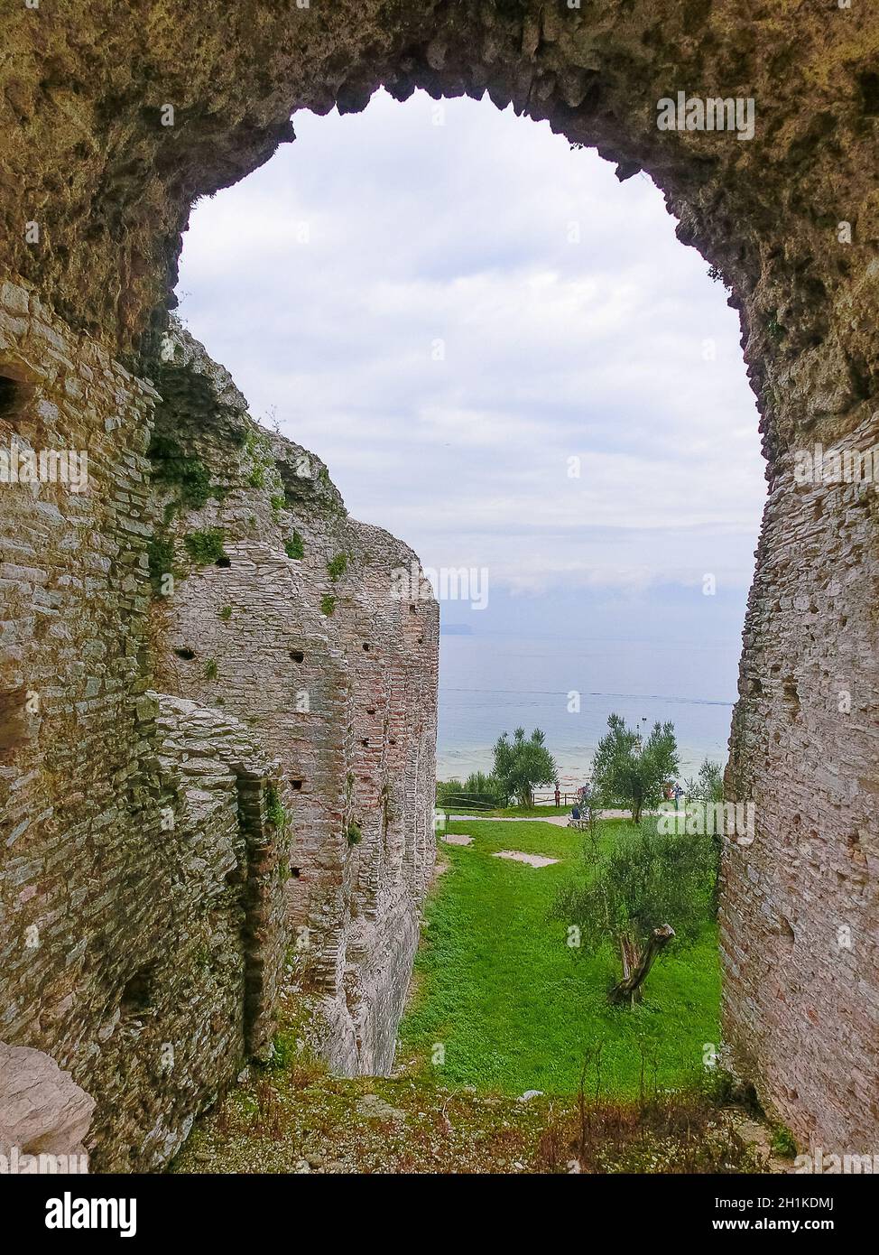 Sirmione catullo caves hi-res stock photography and images - Alamy