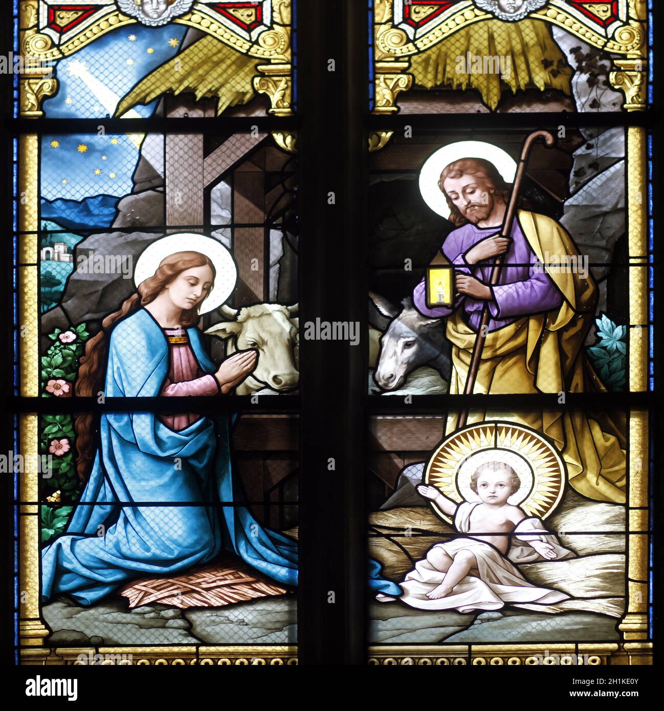 Nativity scene, stained glass Stock Photo - Alamy