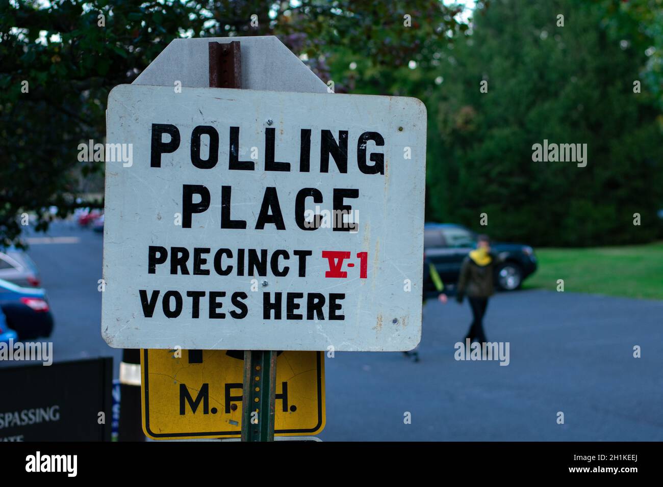 Us election signage hi-res stock photography and images - Alamy