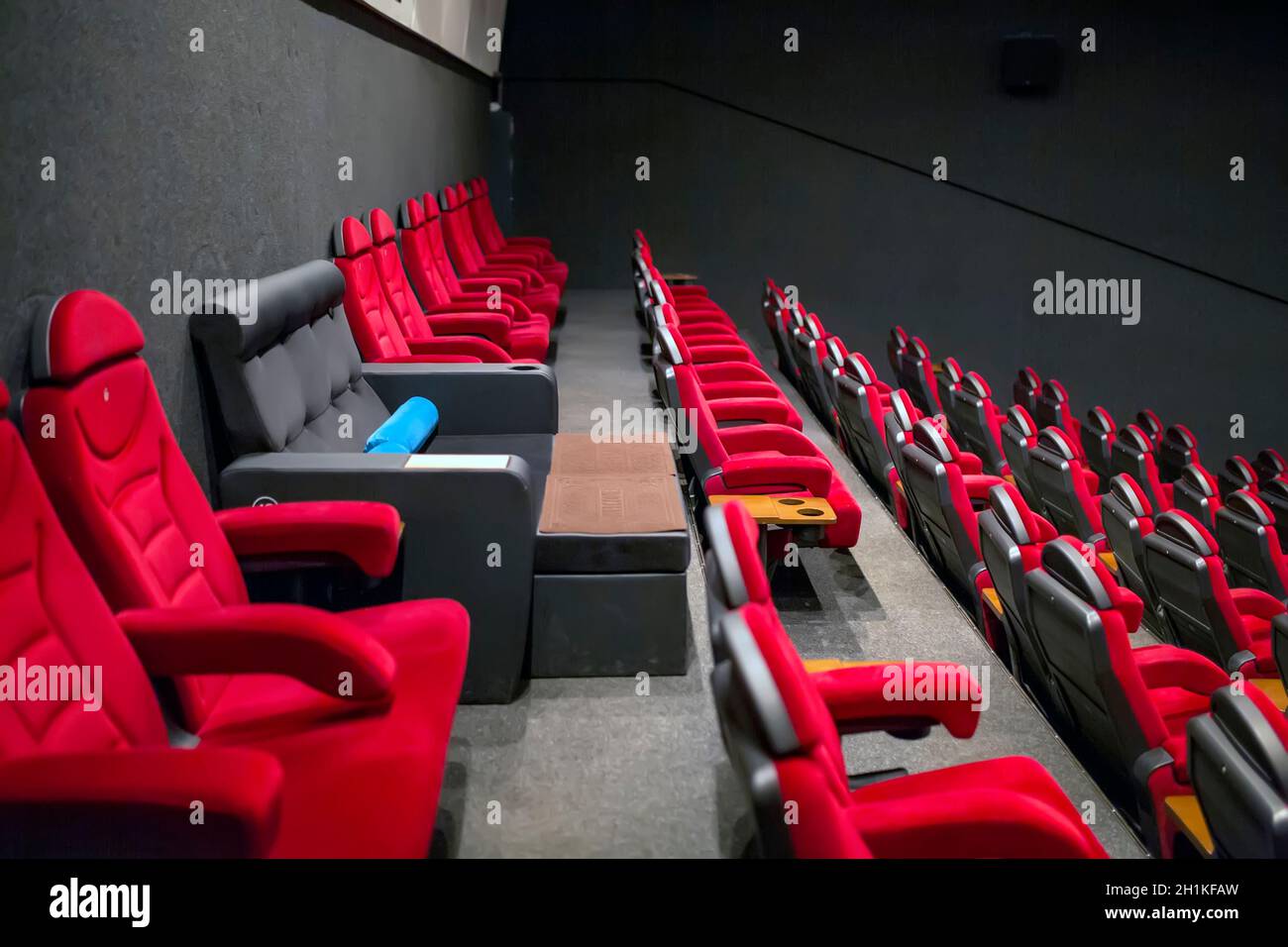 Soft velvet chairs hi-res stock photography and images - Alamy