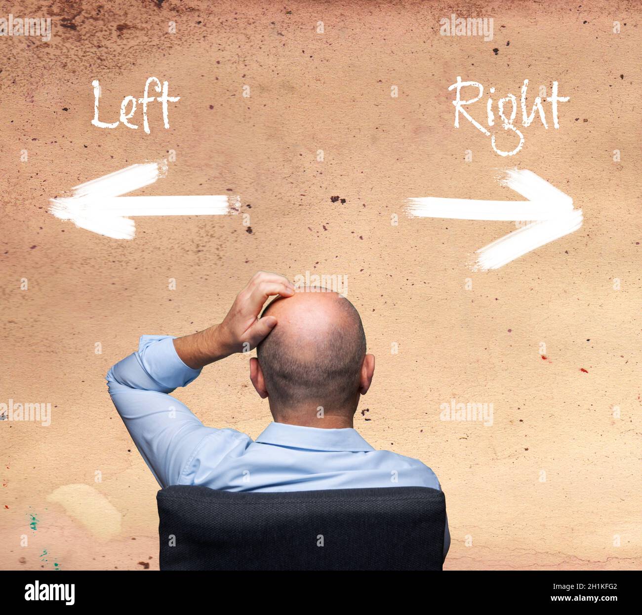 Man pointing the way forward hi-res stock photography and images - Alamy