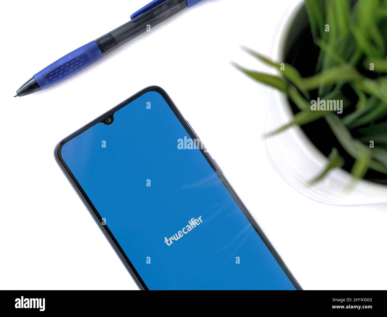 Truecaller logo hi-res stock photography and images - Alamy