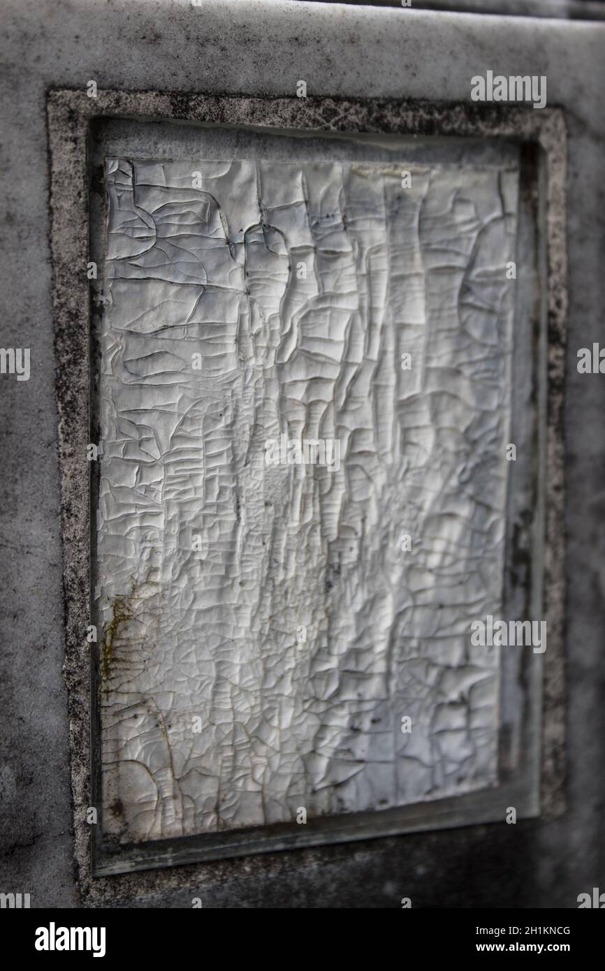 HAVANA, CUBA - Sep 27, 2021: A closeup shot of a rotten picture frame ...