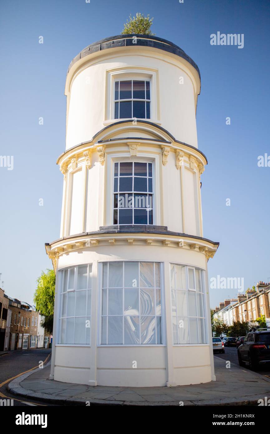 London, UK - January 4, 2019: Portrait View of a Light Yellow Building ...