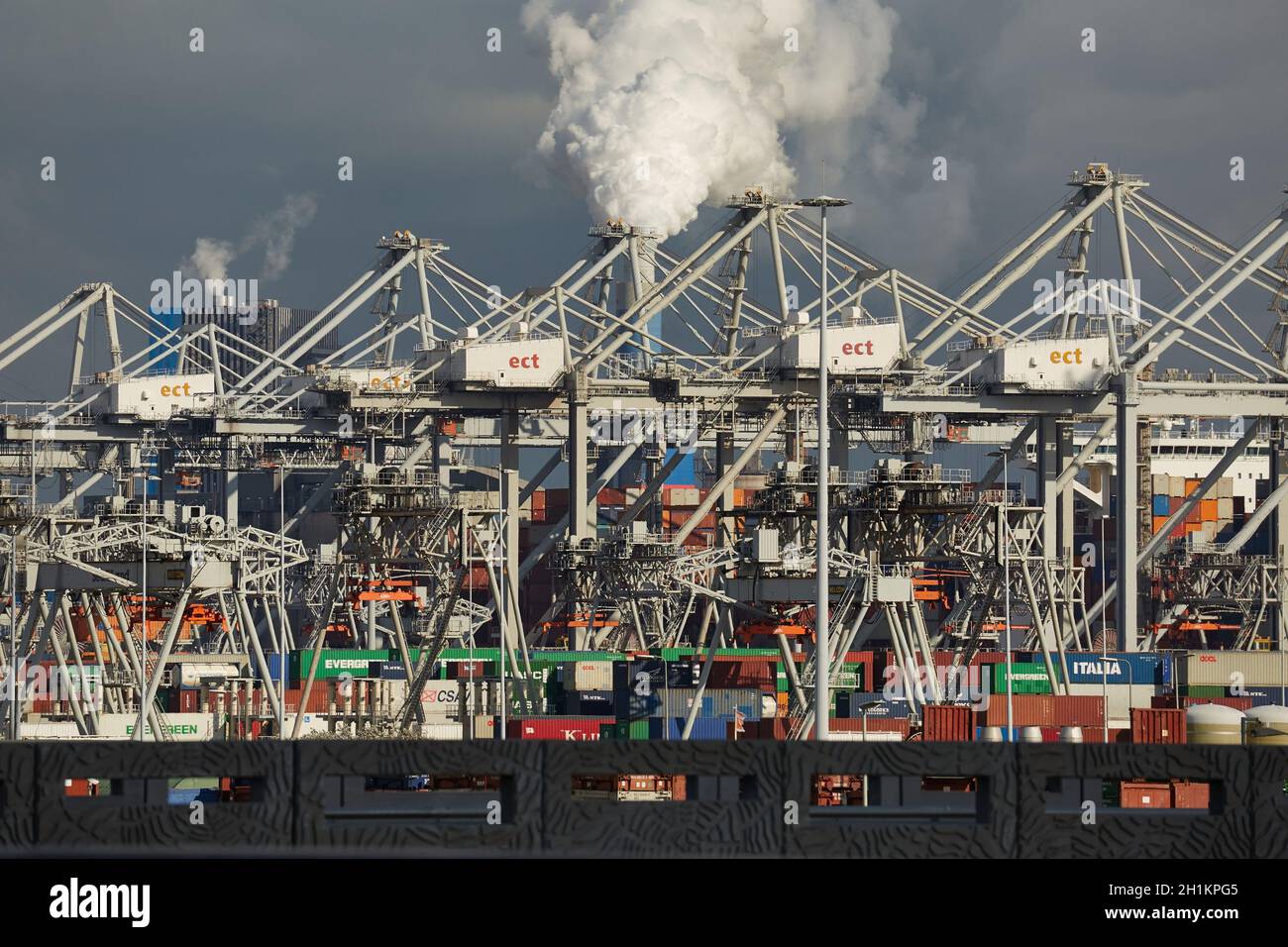 Rotterdam, The Netherlands - Circa 2019: Huge system of cranes handling ...