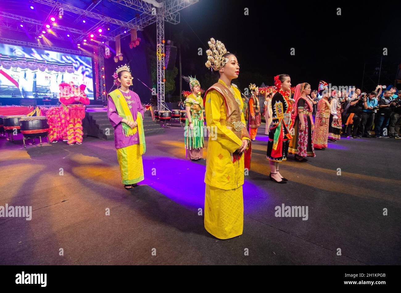 Georgetown, Penang/Malaysia - Feb 15 2020: Performer, lion dance stand ...