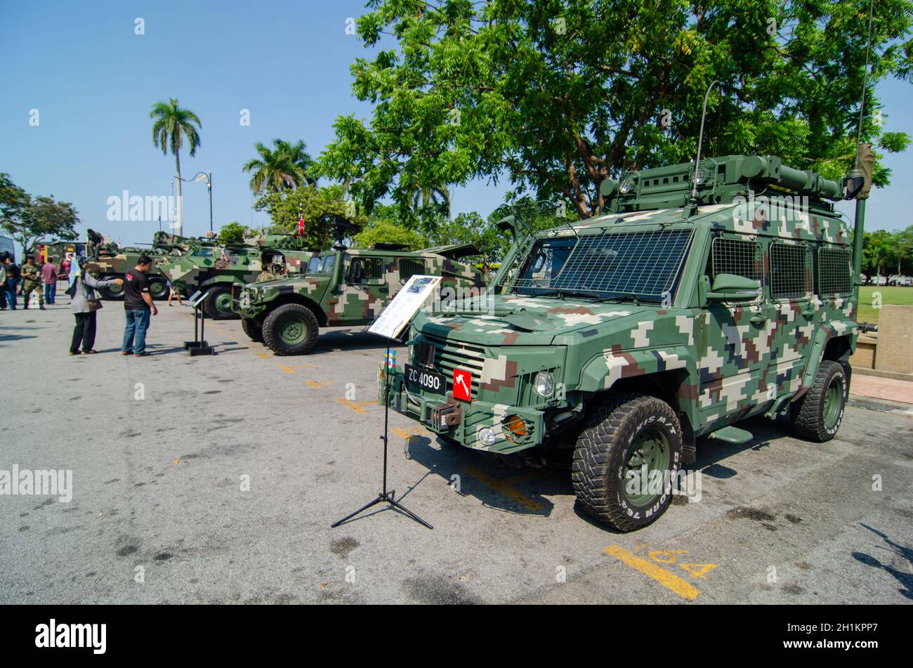 Malaysia army training hi-res stock photography and images - Alamy