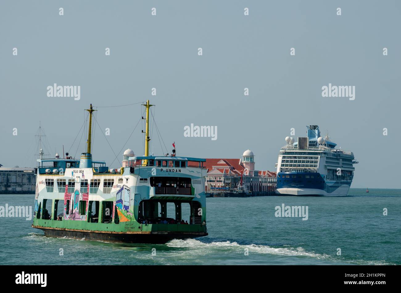 Georgetown ferry hi-res stock photography and images - Alamy