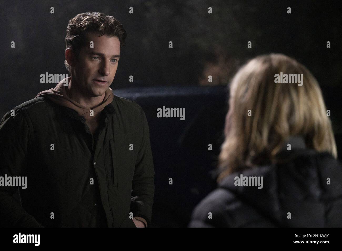 YOU, from left: Scott Speedman, Romy Rosemont, (Season 3, ep. 304 ...