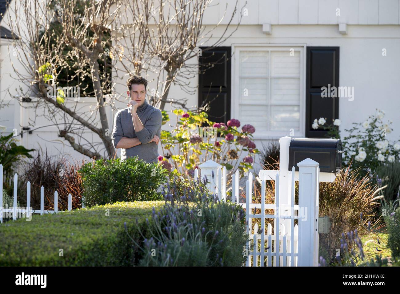 YOU, Scott Speedman, (Season 3, ep. 301, aired Oct. 15, 2021). photo ...