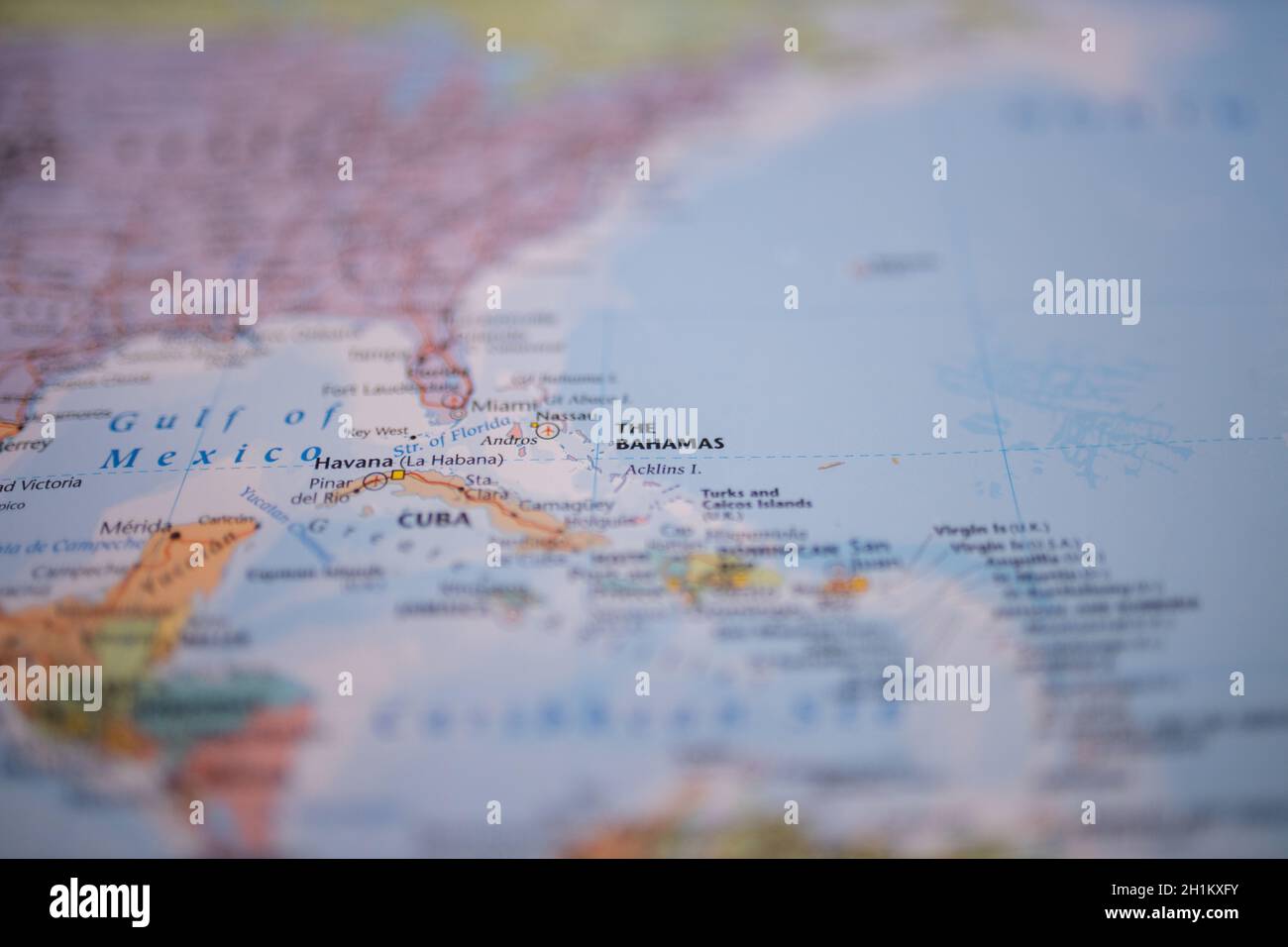 The Bahamas on a map of the Caribbean, with its main routes marked in ...