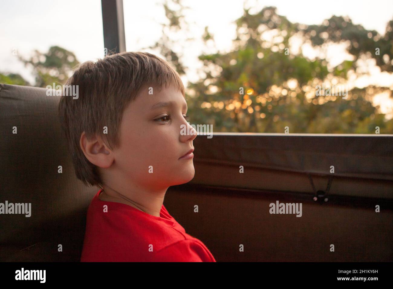 Tweens in red hi-res stock photography and images - Alamy