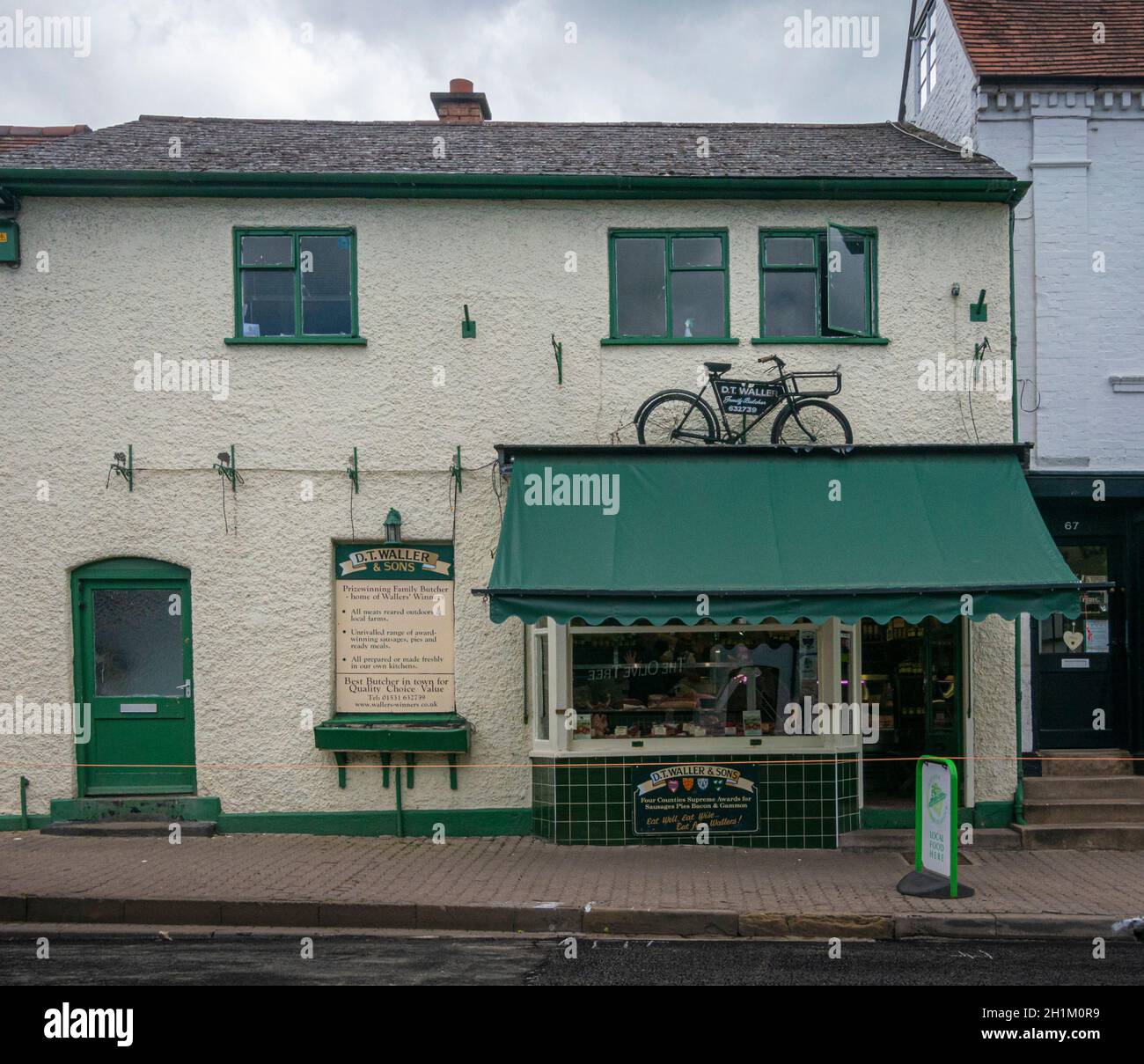 Medieval butcher shop hi-res stock photography and images - Alamy