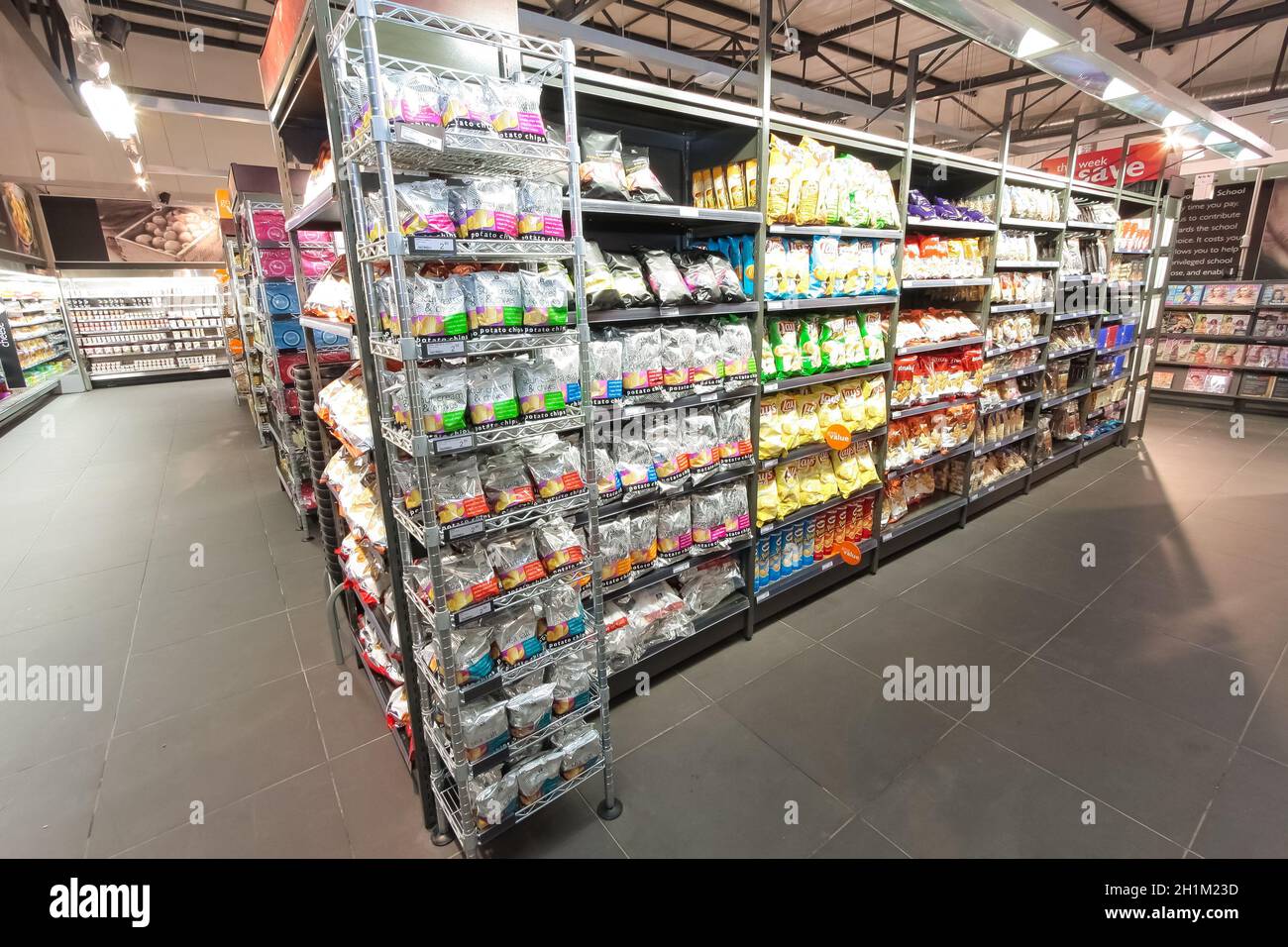 Interior woolworths supermarket retail store hi-res stock photography ...