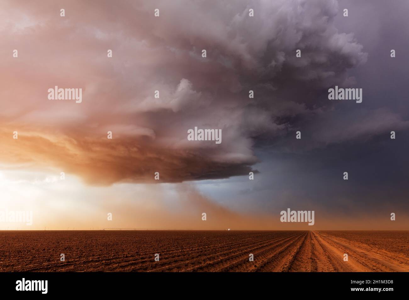 Dramatic storm clouds and blowing dust in the inflow of a supercell ...