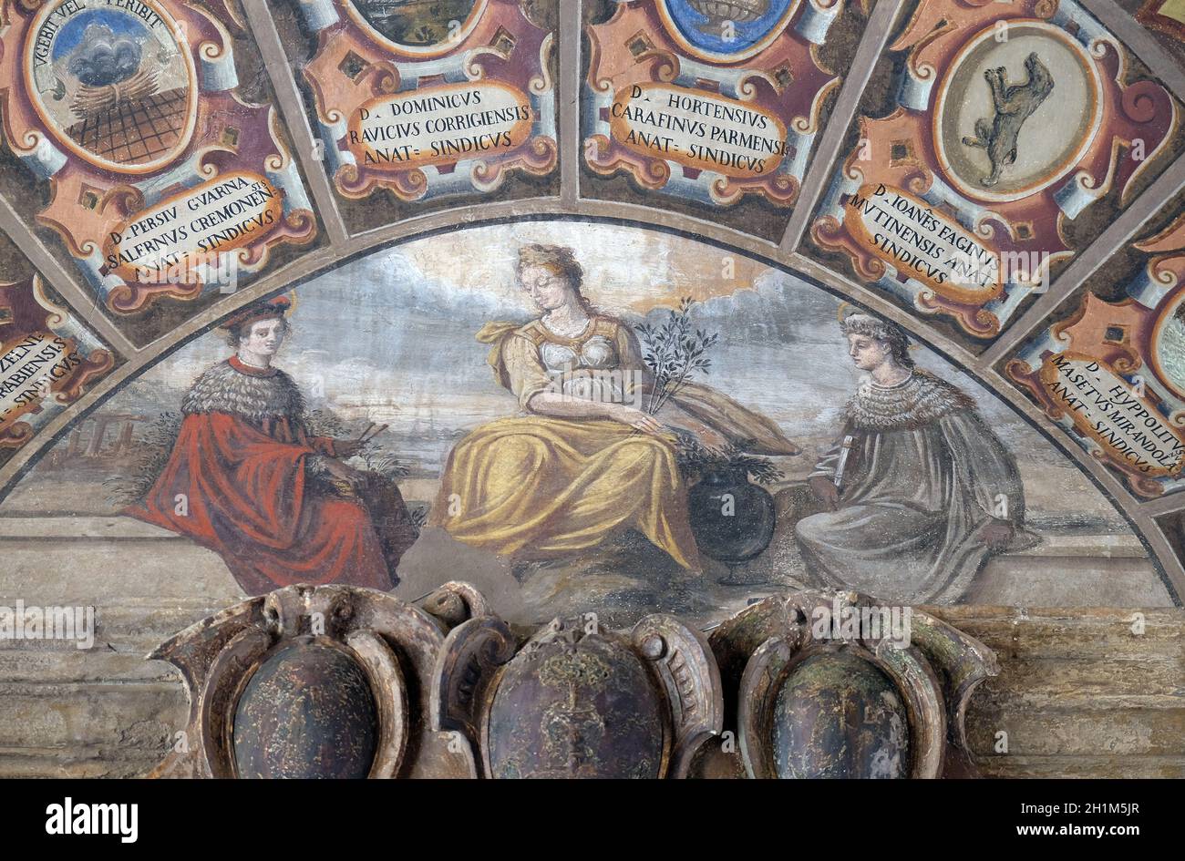 External atrium hi-res stock photography and images - Alamy