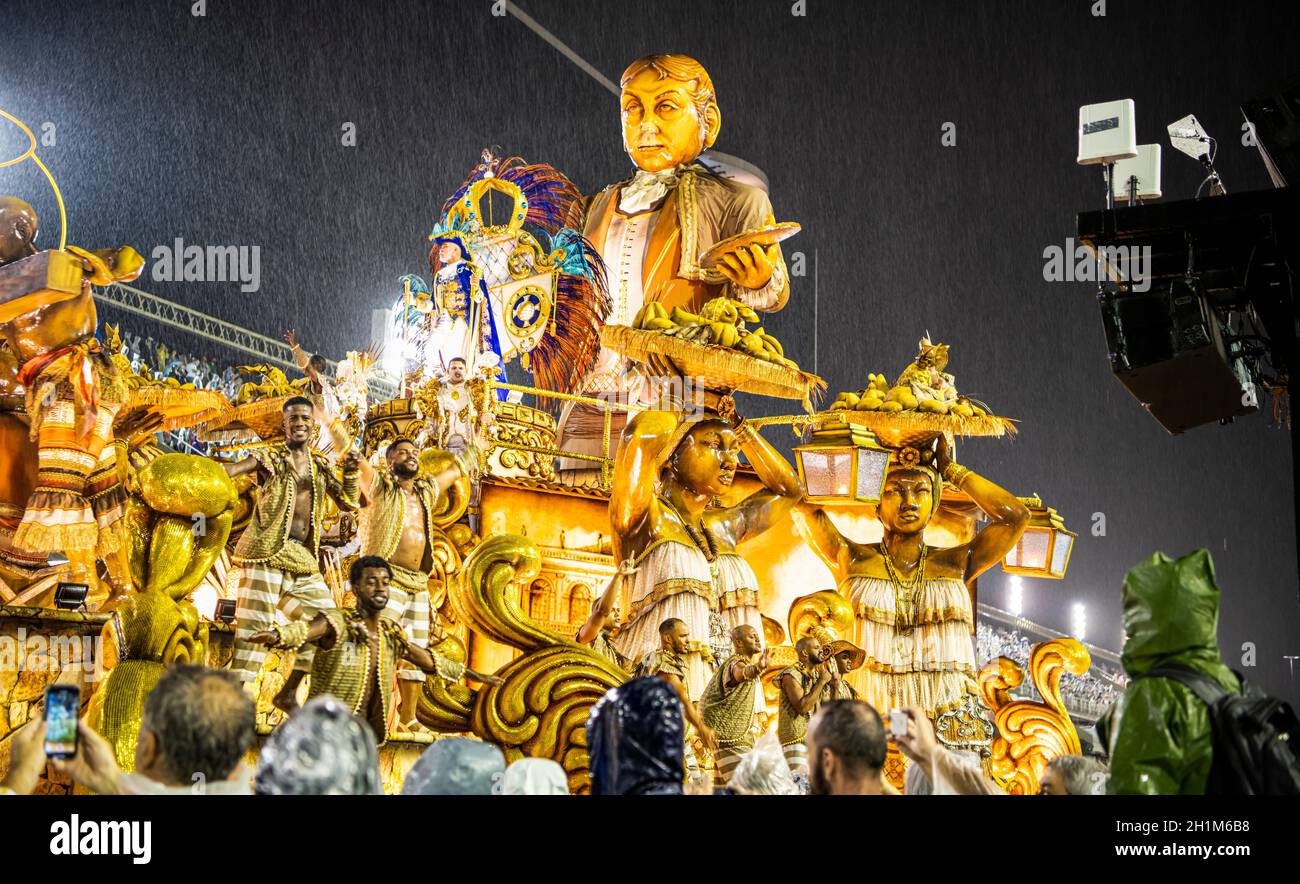 Rio de Janeiro, Brasil- February 29, 2020: Samba Parade at the 2020 ...
