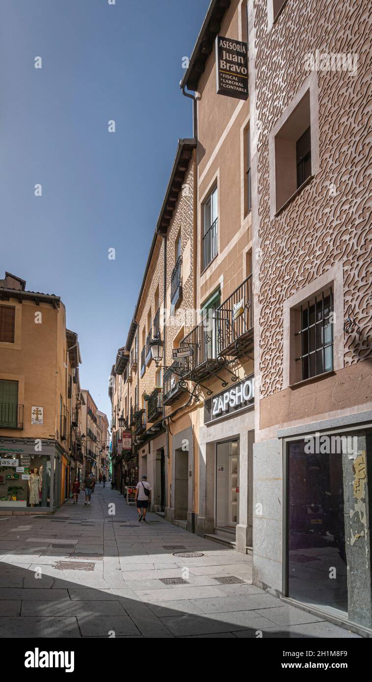 Street view of the city of Segovia, Spain Stock Photo - Alamy