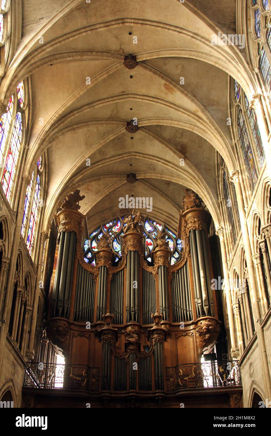 Pipe organ of the church of St. Séverin in Paris Stock Photo - Alamy