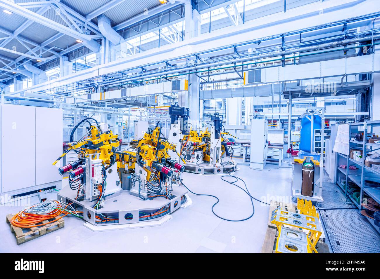 Measurement and testing station at car factory Stock Photo - Alamy