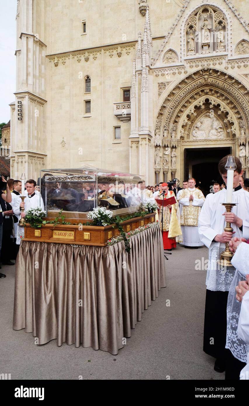 Arrival of the body of St. Leopold Mandic in Zagreb Cathedral, Croatia ...