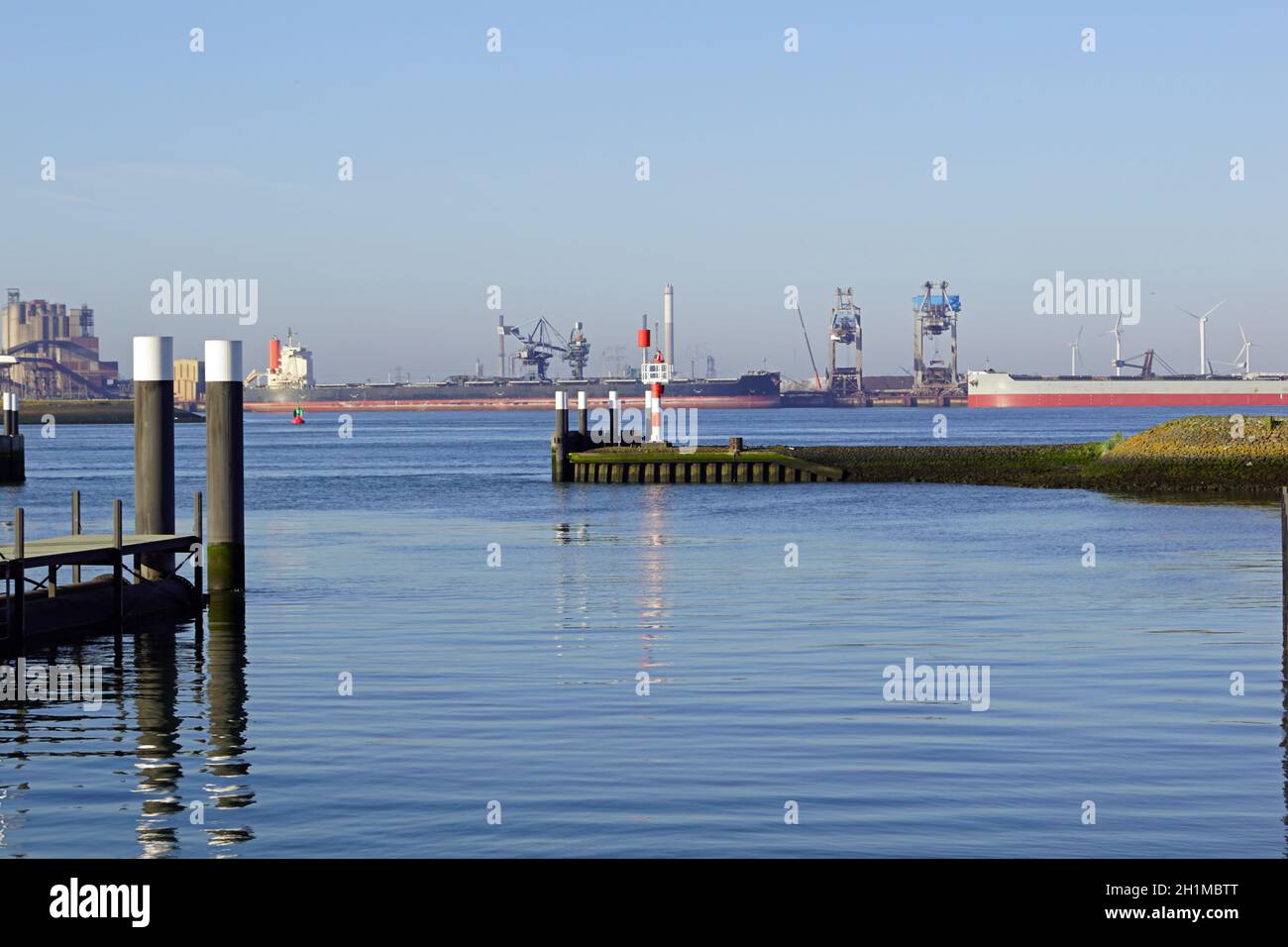 Hoek van holland pier hi-res stock photography and images - Alamy