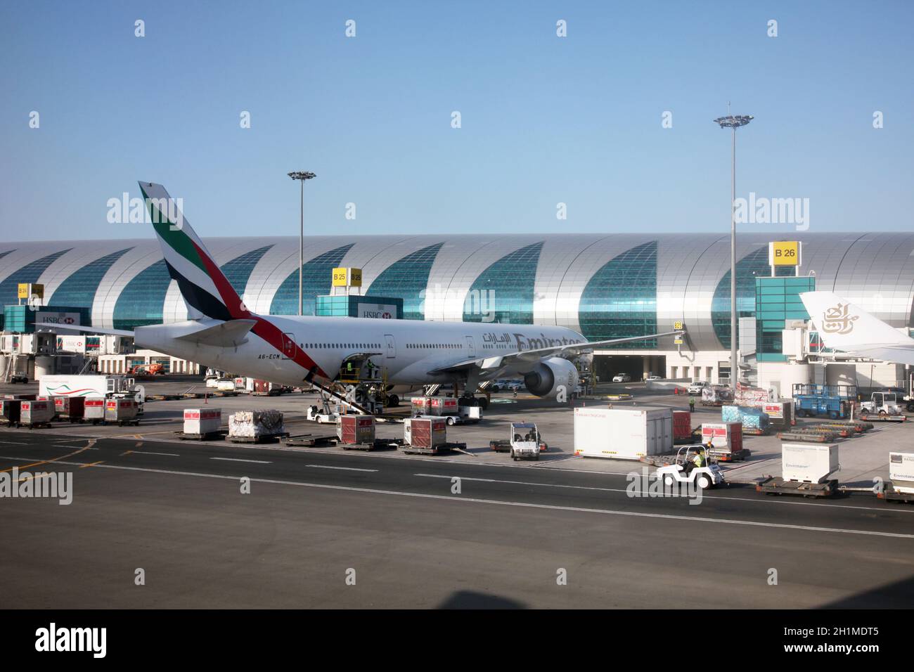 Emirates Airbus A320 at Dubai Airport, UAE Stock Photo - Alamy
