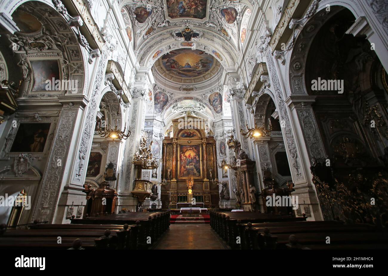 Interior view of Dominican Church in Vienna, Austria Stock Photo - Alamy